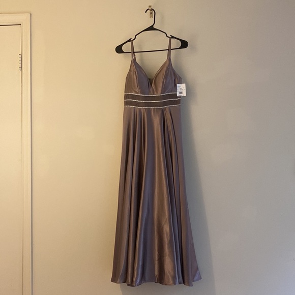 Speechless | Dresses | Speechless Satin Plunge Prom Dress Size 7 Mauve ...